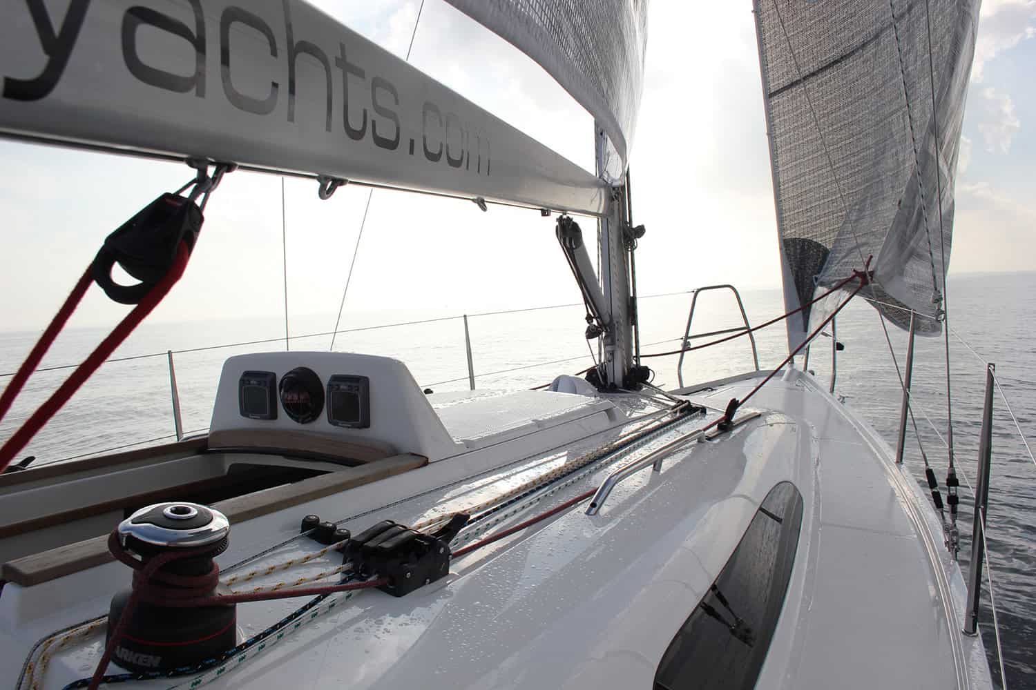 Winner 8 Electric: Der trailerbare Performance-Cruiser - Winner Yachts ...